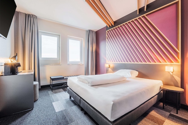 Secretária, cortinas/cortinados opacos, quartos insonorizados