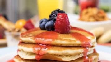 Pequeno-almoço tipo buffet diário mediante uma taxa