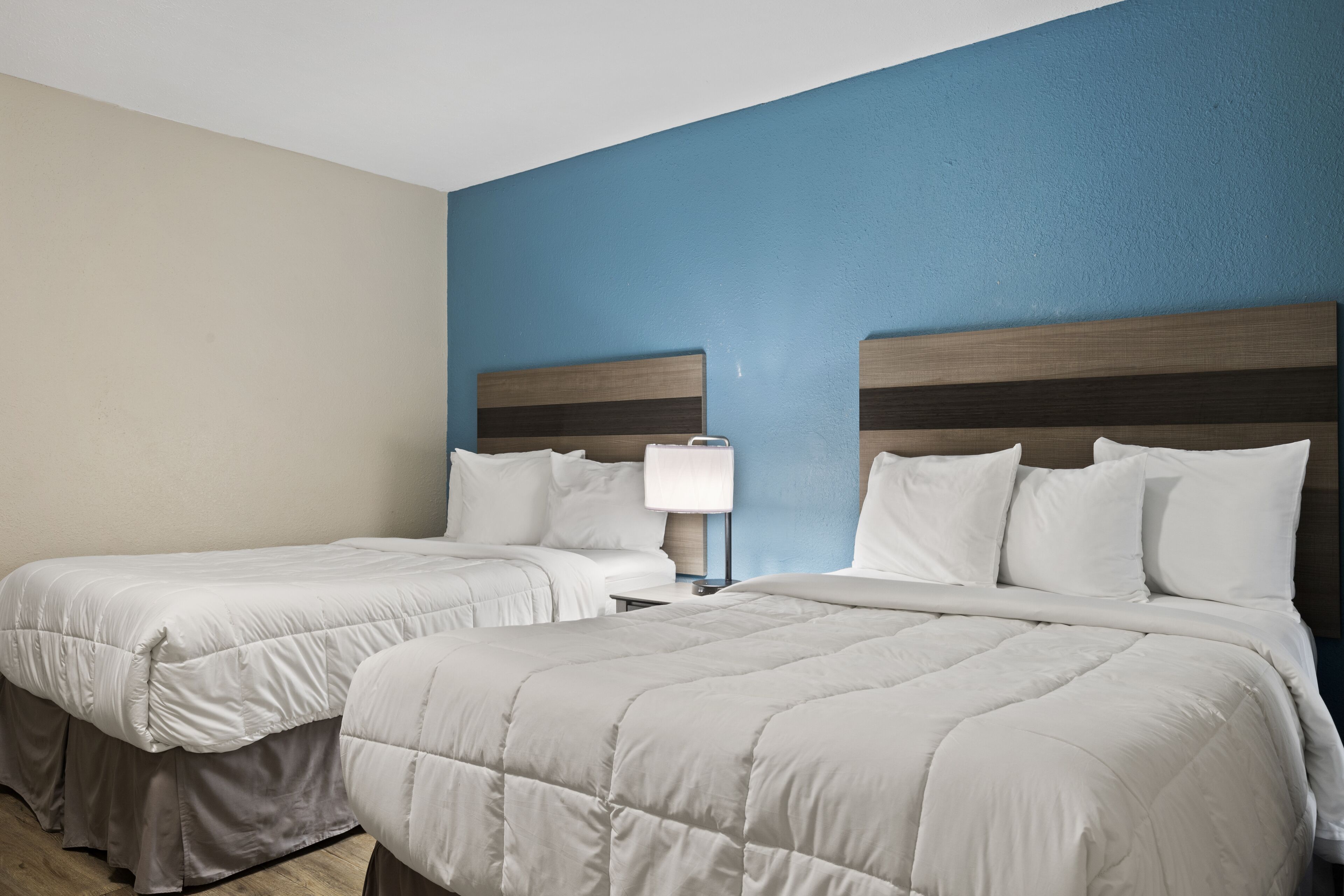 Ocean Crest Inn and Suites Reviews, Deals & Photos 2024 - Expedia