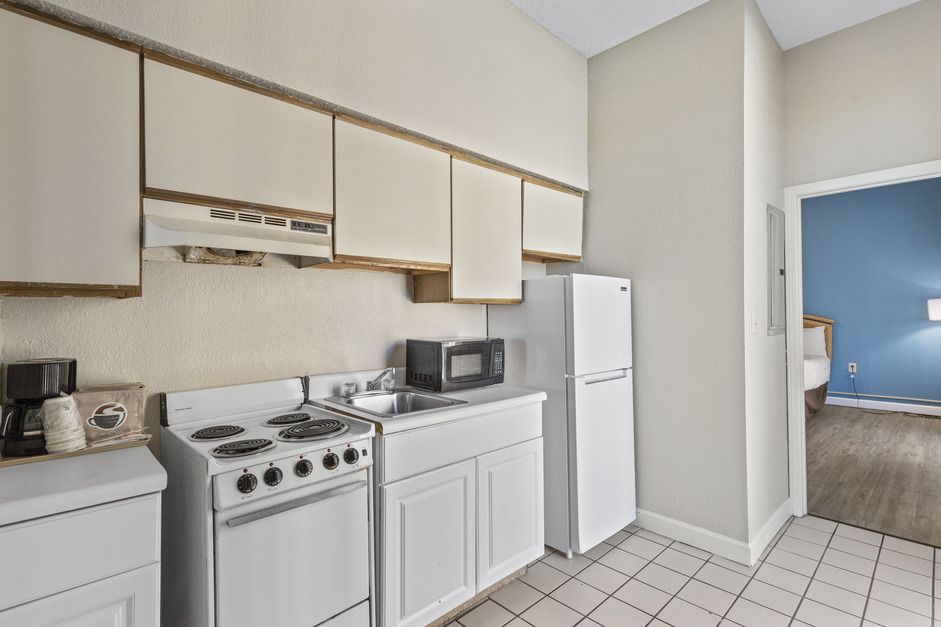 Ocean Crest Inn and Suites Reviews, Deals & Photos 2024 - Expedia