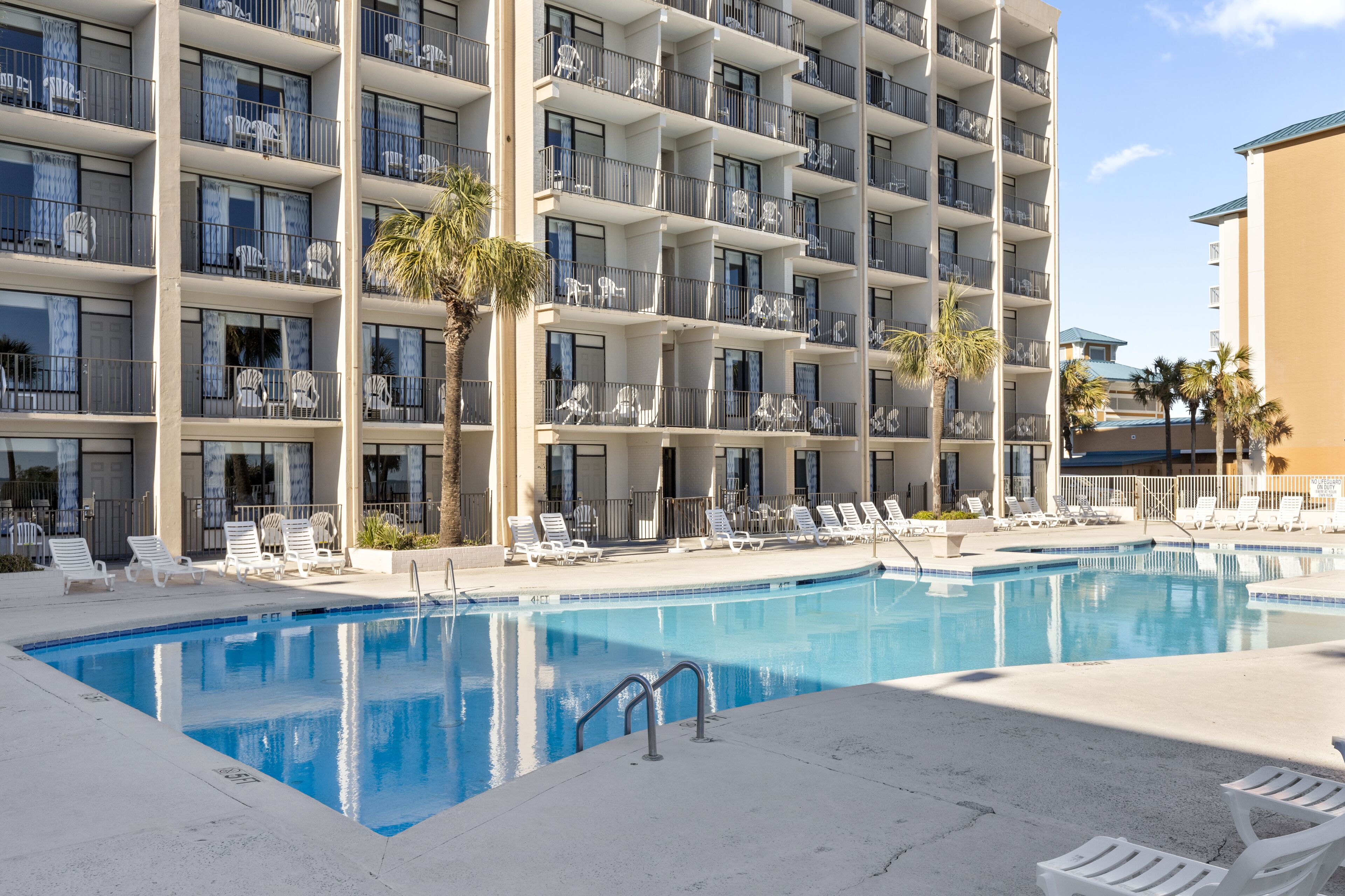 Ocean Crest Inn and Suites Reviews, Deals & Photos 2024 - Expedia