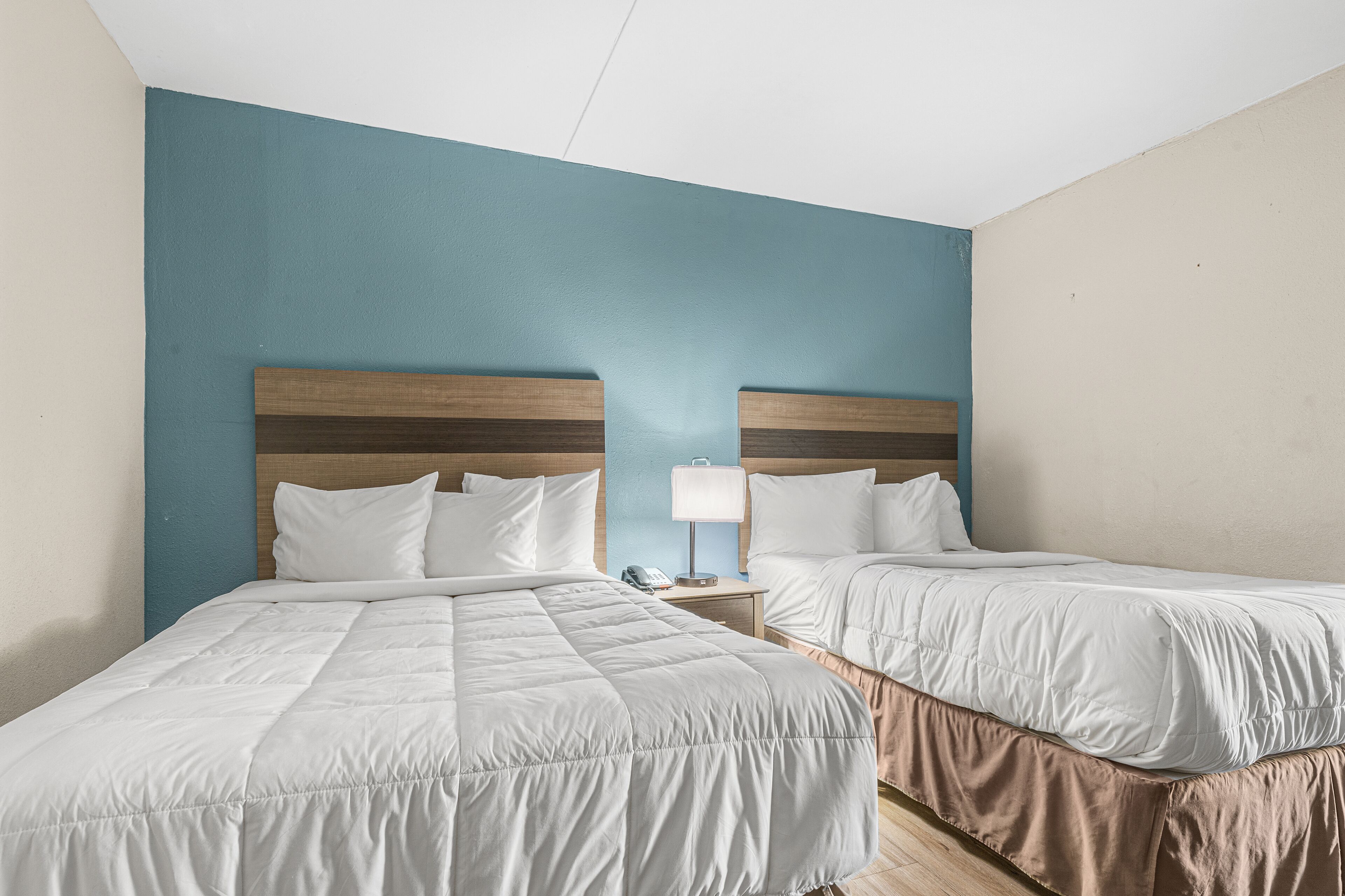 Ocean Crest Inn and Suites Reviews, Deals & Photos 2024 - Expedia