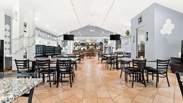 Almoços, jantares e brunches (fins de semana) servidos