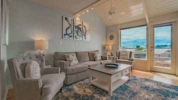 TV de ecrã plano, leitor de DVD