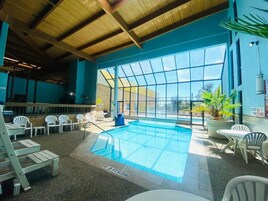 Piscina interna, piscina externa