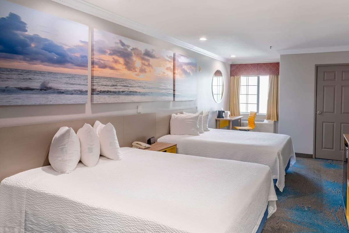 Secretária, Wi-fi grátis, roupa de cama fornecida, despertadores