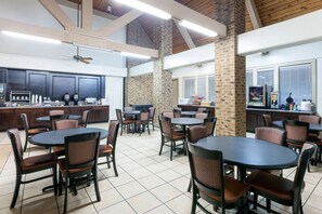 Pequeno-almoço takeaway diário incluído