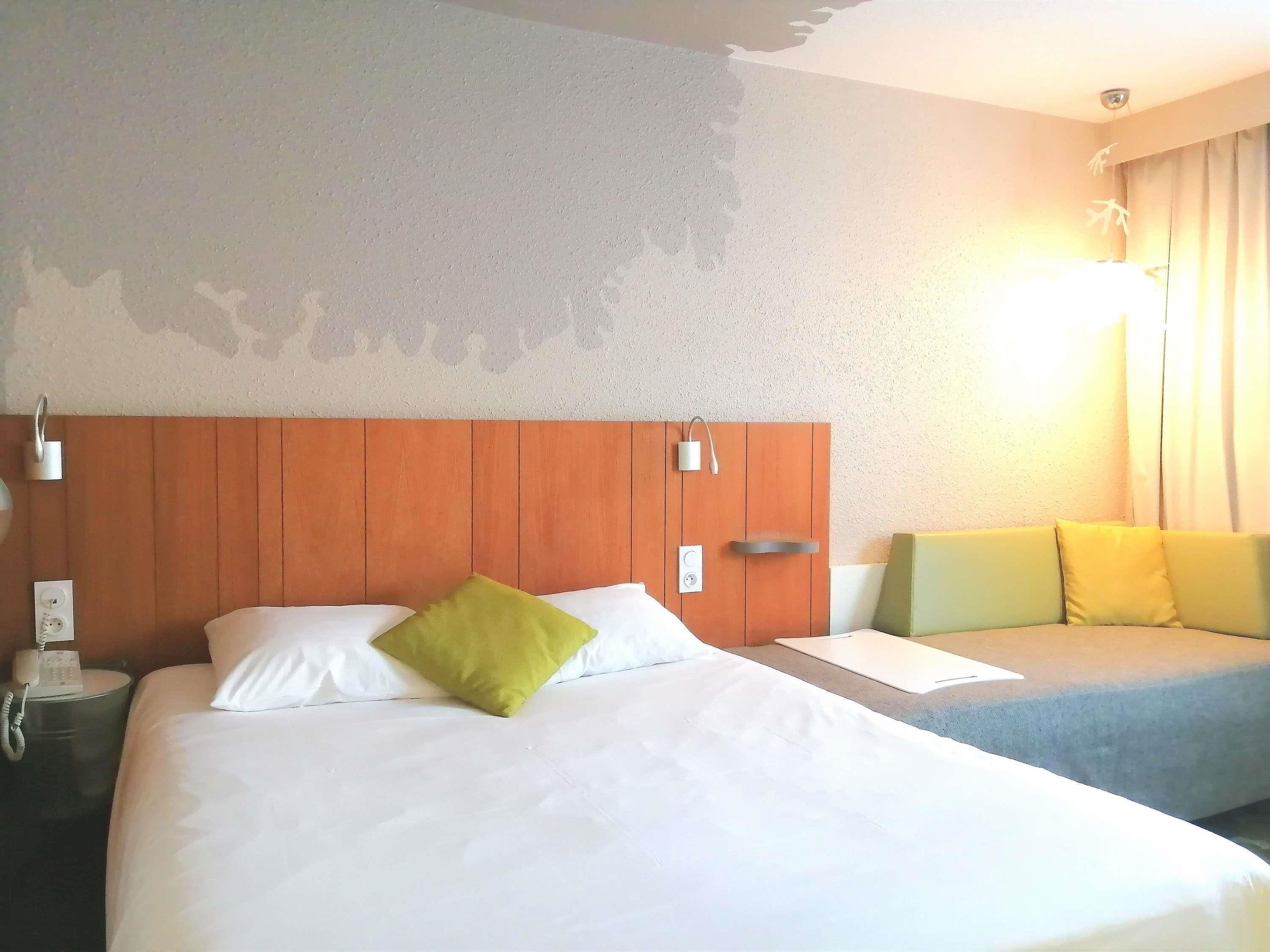 Quarto standard, várias camas | 1 quarto, escrivaninha, cortinas blackout, ferros/tábuas de passar roupa