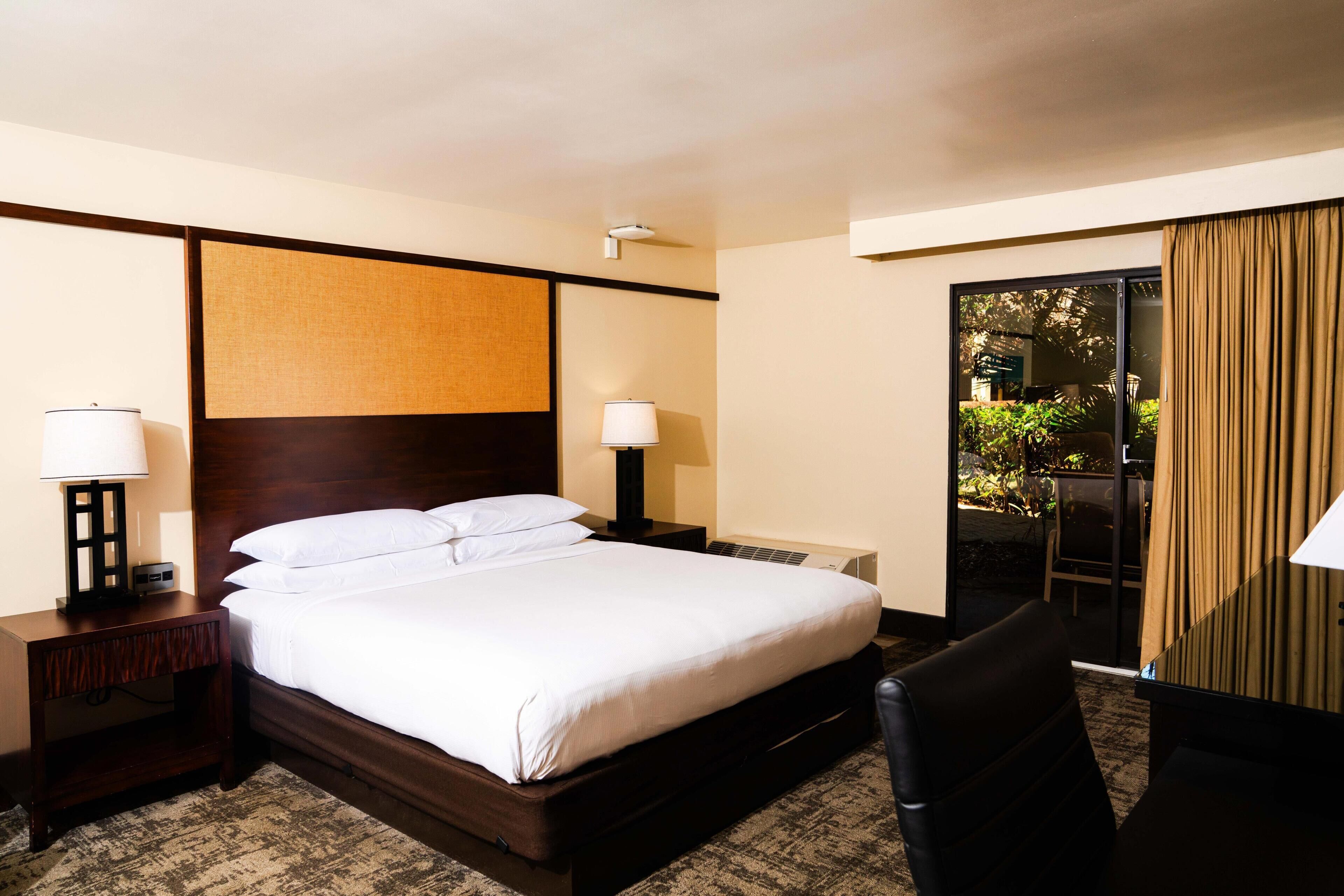 Suite Deluxe, 1 cama king-size, não fumadores | Roupa de alta qualidade, camas de colchão pillowtop, cofre no quarto 