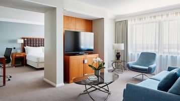 Suite, 1 quarto | Lençóis de algodão egípcio, roupa de alta qualidade, edredões de penas