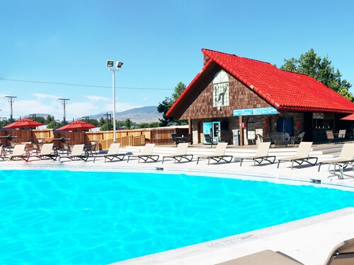 J Resort Reviews, Deals & Photos 2024 - Expedia