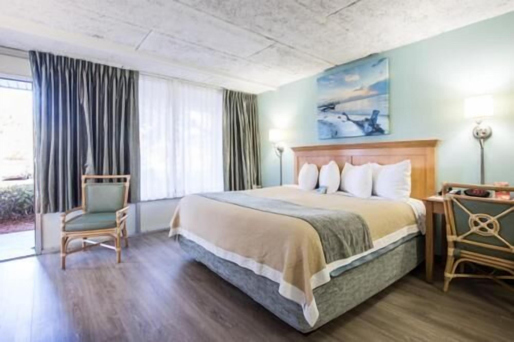 Secretária, camas desdobráveis, Wi-fi grátis, roupa de cama fornecida 