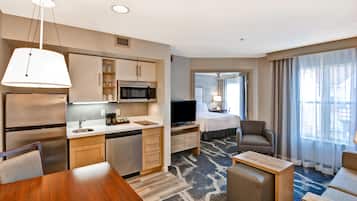 1 quarto, roupas de cama premium, escrivaninha