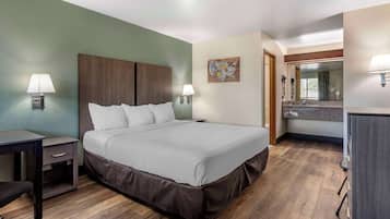 Quarto Standard, 1 cama king-size, não fumadores | Camas de colchão pillowtop, cofre no quarto, secretária