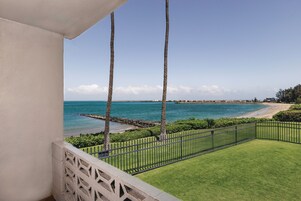 Quarto, vista para o oceano, na torre (Makai Tower, Newly Renovated) | Vista do quarto