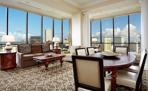 TV LCD 37 polegadas com canais a cabo, smart TV, filmes pagos