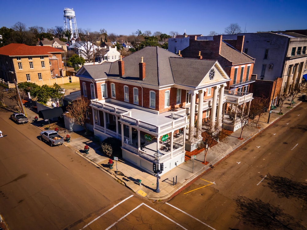The Guest House Historic Mansion - Natchez, MS
