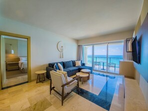Master Suite Ocean Front | Sala de estar | Televisor LED de 40 polegadas com canais via satélite, televisor