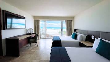 Villa Premier Plunge Pool Ocean Front | Minibar grátis, cofre com capacidade para portátil, secretária
