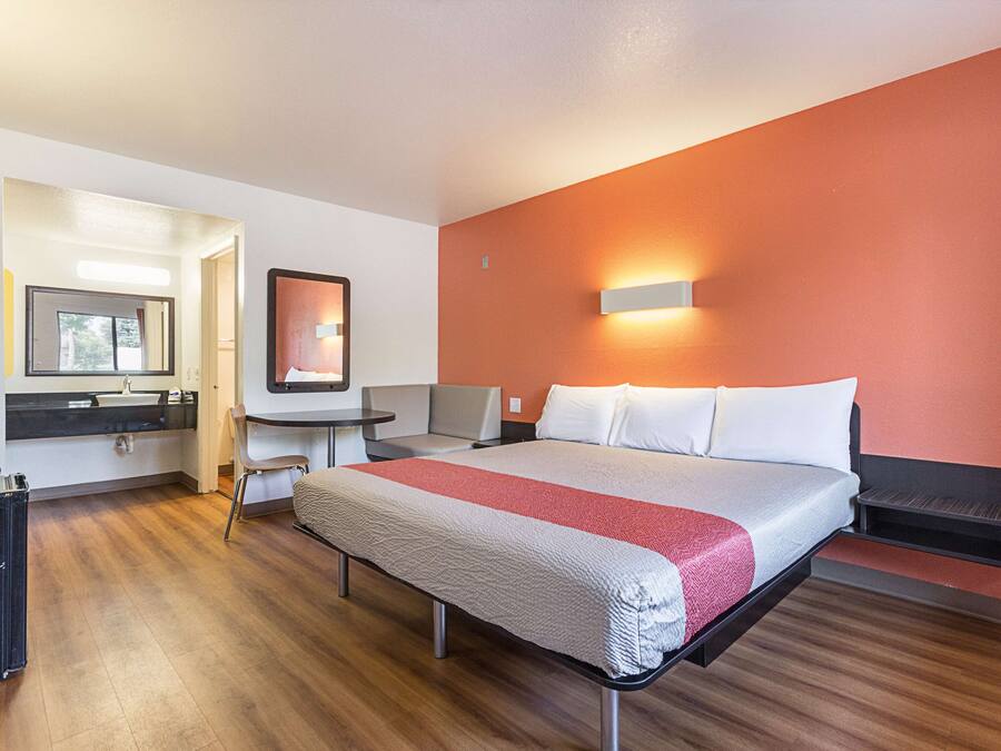 Secretária, cortinas/cortinados opacos, Wi-fi grátis