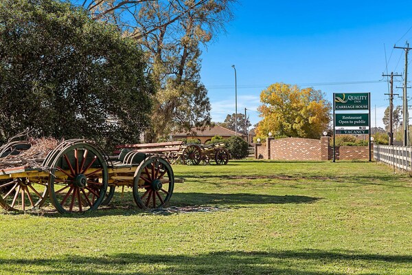 Quality Inn Carriage House - Wagga Wagga