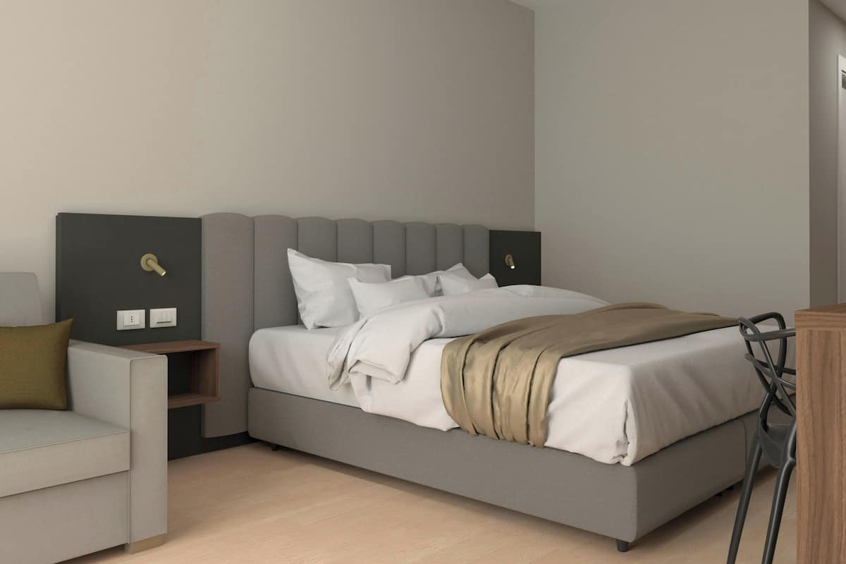Minibar, cofre no quarto, secretária, quartos insonorizados
