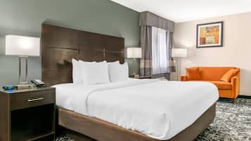 Quarto, 1 cama King, para não fumantes | Ferros/tábuas de passar roupa, Wi-Fi de cortesia, roupa de cama