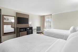 Quarto Standard, 2 camas queen-size, não fumadores | Ferro/tábua de engomar, camas desdobráveis, Wi-fi grátis 