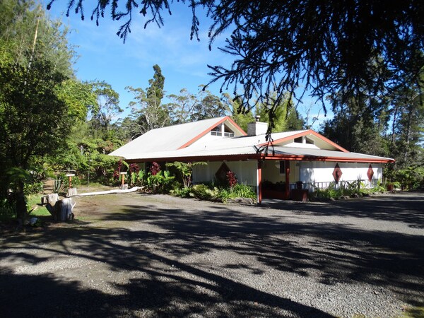 Lokahi Lodge - Volcano, HI