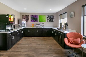 Pequeno-almoço tipo buffet diário incluído 