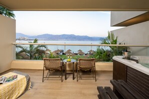 Deluxe Premium | Frigobar, cofres nos quartos, escrivaninha, Wi-Fi de cortesia