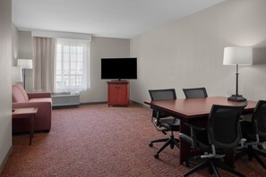 Grand Suite | Sala de estar | Televisor 