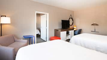 Suite, 1 quarto, não fumadores | 1 quarto, roupa de alta qualidade, edredões de penas, secretária