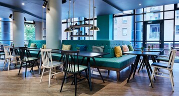 Café da manhã, almoço e jantar