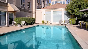 Piscina exterior