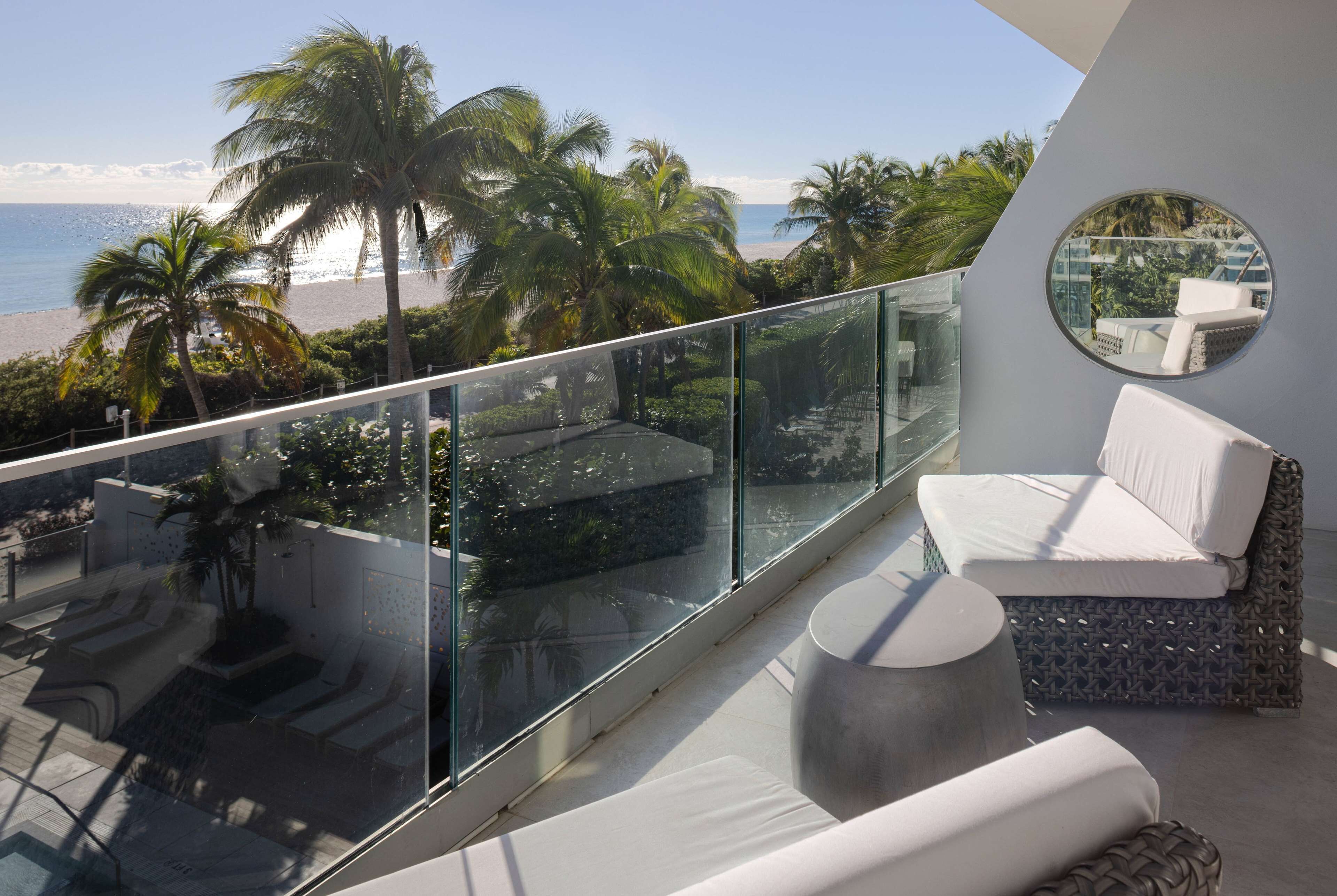 Quarto, 1 cama King, para não fumantes, de frente para o oceano (Balcony) | Roupas de cama premium