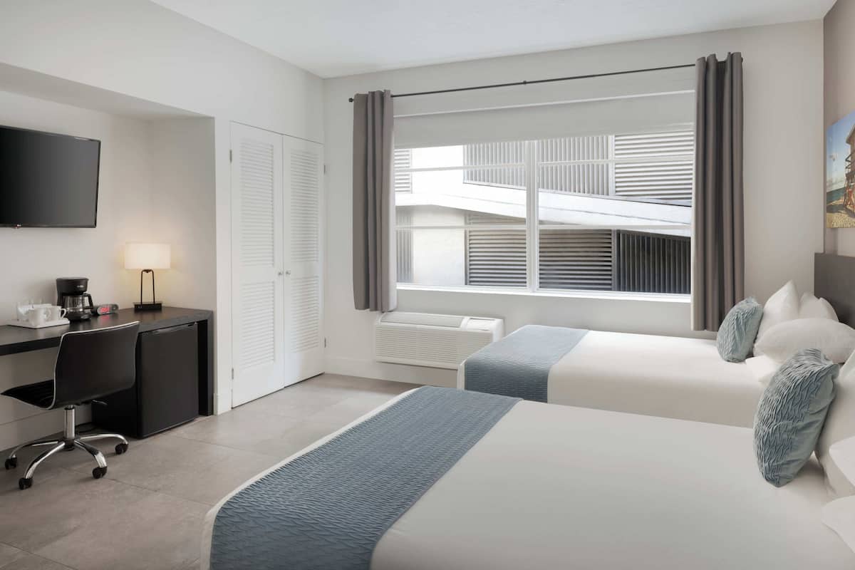 Quarto, 2 camas de casal, para não fumantes | Roupas de cama premium