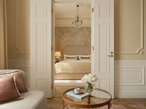 Suite Executiva, 1 quarto | Roupa de alta qualidade, edredões de penas, minibar, cofre no quarto 