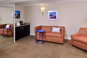 Suite, 1 Cama King-size, Não-fumadores | Sala de estar