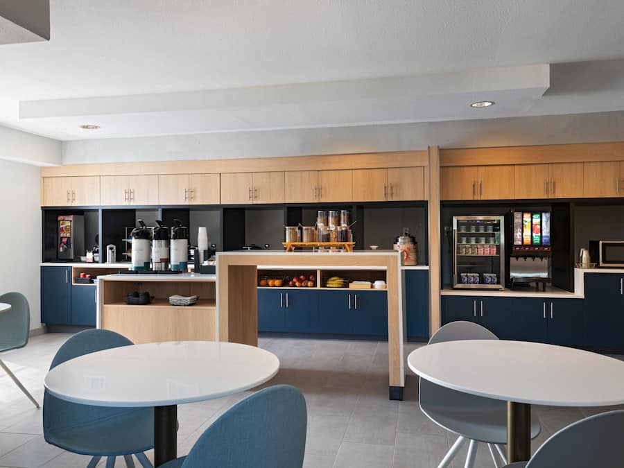 Pequeno-almoço tipo buffet diário incluído