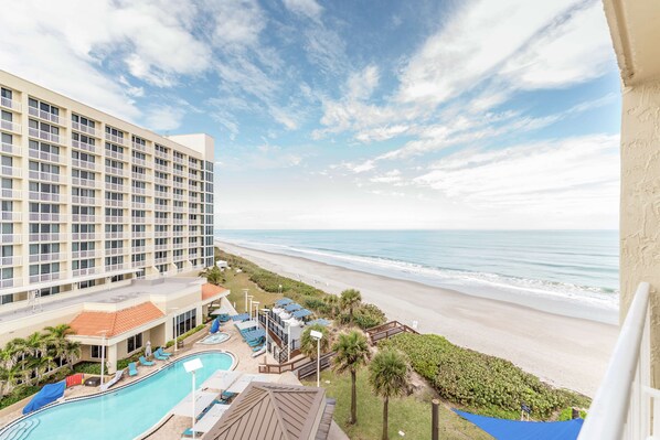 Hilton Melbourne Beach Oceanfront in Indialantic: Find Hotel Reviews ...