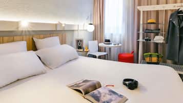 Quarto Standard, 1 cama de casal | Secretária, quartos insonorizados, ferro/tábua de engomar, Wi-fi grátis
