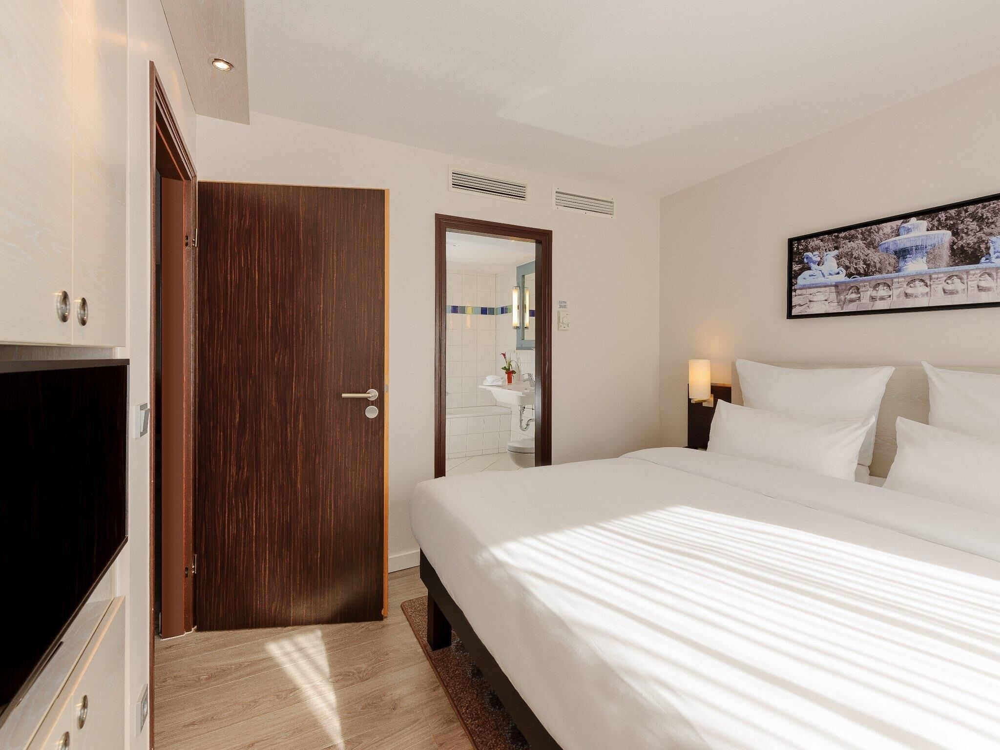 Quarto Standard, 1 cama individual | Cofre no quarto, secretária, cortinas/cortinados opacos 