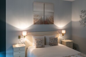 Cortinas blackout, Wi-Fi de cortesia, roupa de cama