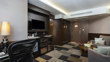 1 quarto, minibar, cofre no quarto, com mobília individualizada