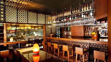 4 restaurantes: opção de café da manhã, almoço e jantar