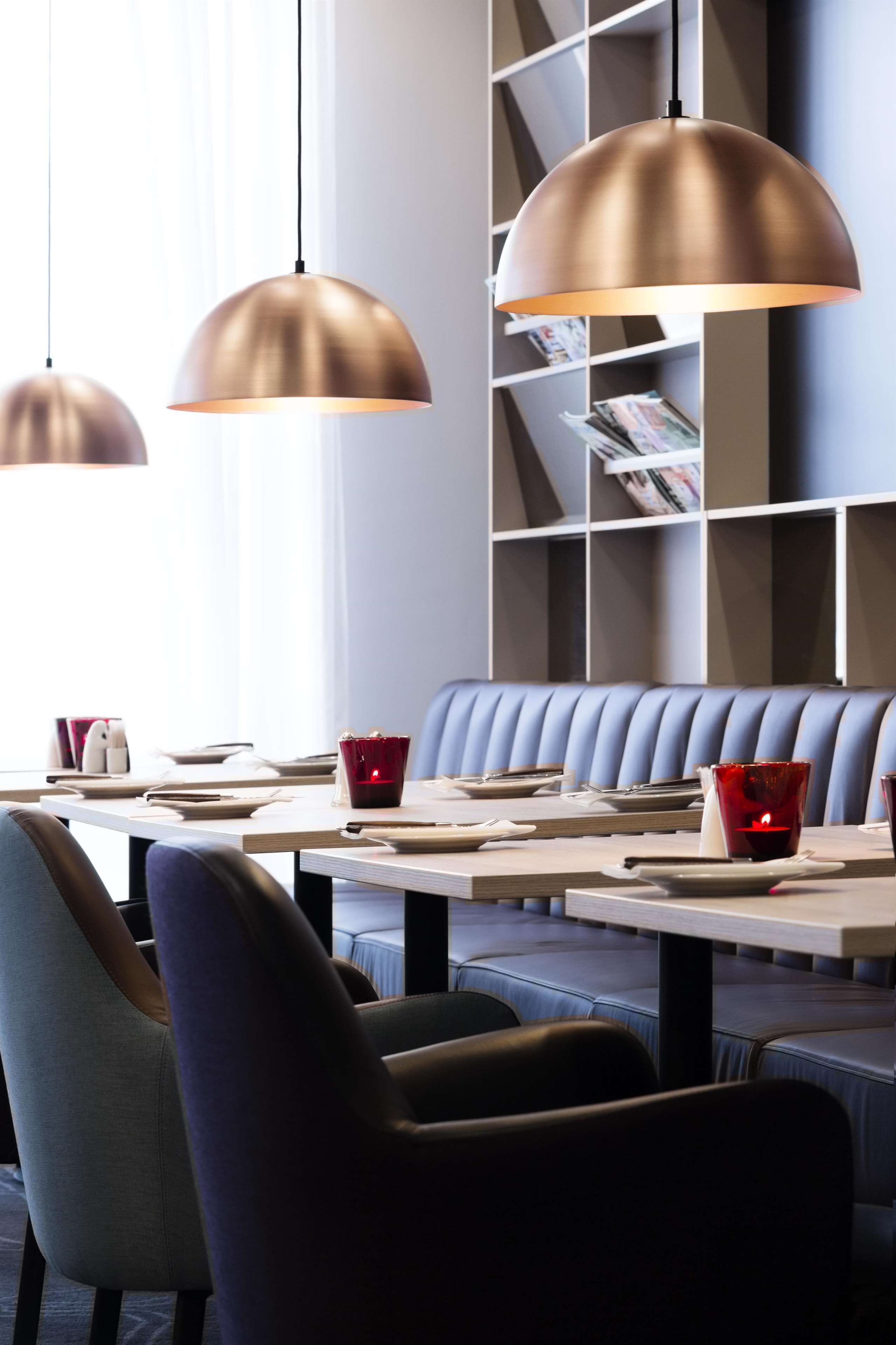 2 restaurantes, almoços servidos, cozinha internacional 