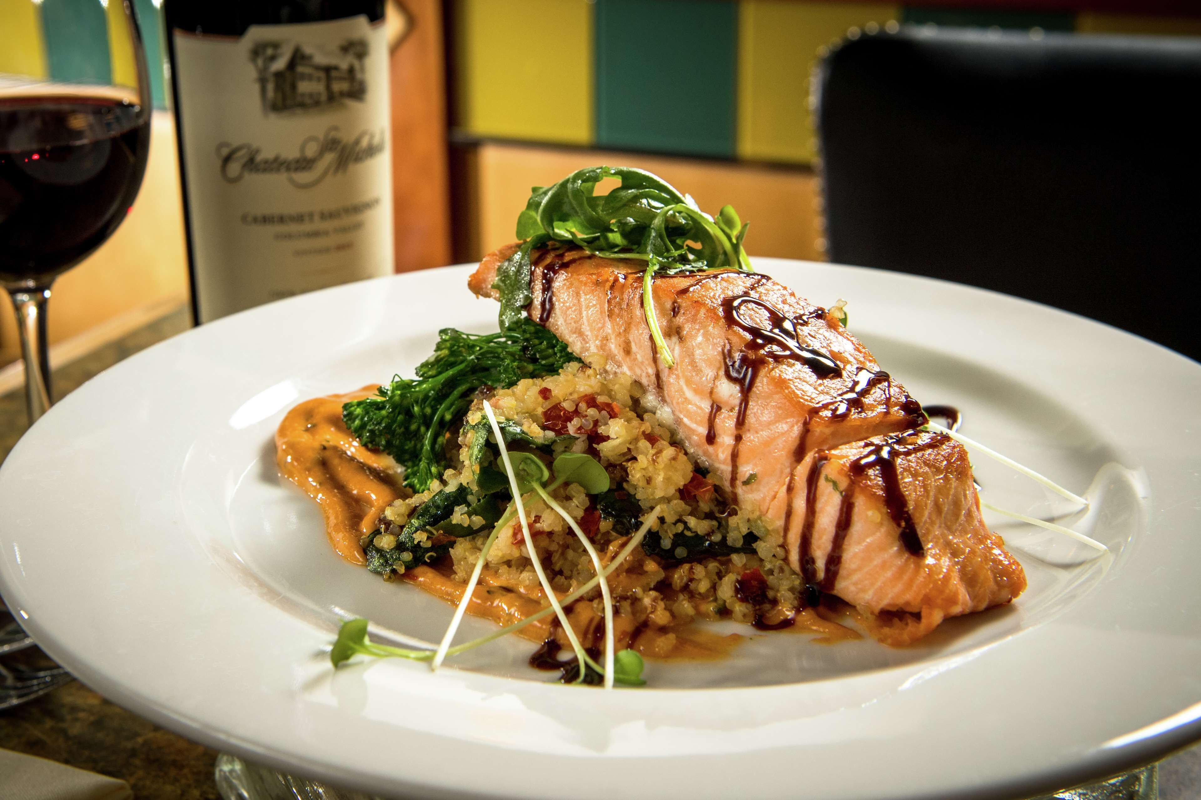 DoubleTree Suites by Hilton Seattle Airport - Southcenter Reviews ...