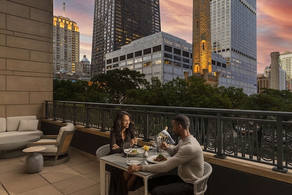 Suite, terraço (Water Tower) | 1 quarto, roupa de alta qualidade, edredões de penas