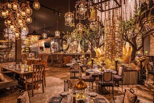 4 restaurantes, pequenos-almoços servidos, cozinha americana 